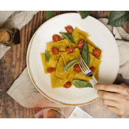 Raviollie 6 hour slow cooked beef ragu ravioli (6 servings) - Melted Inside